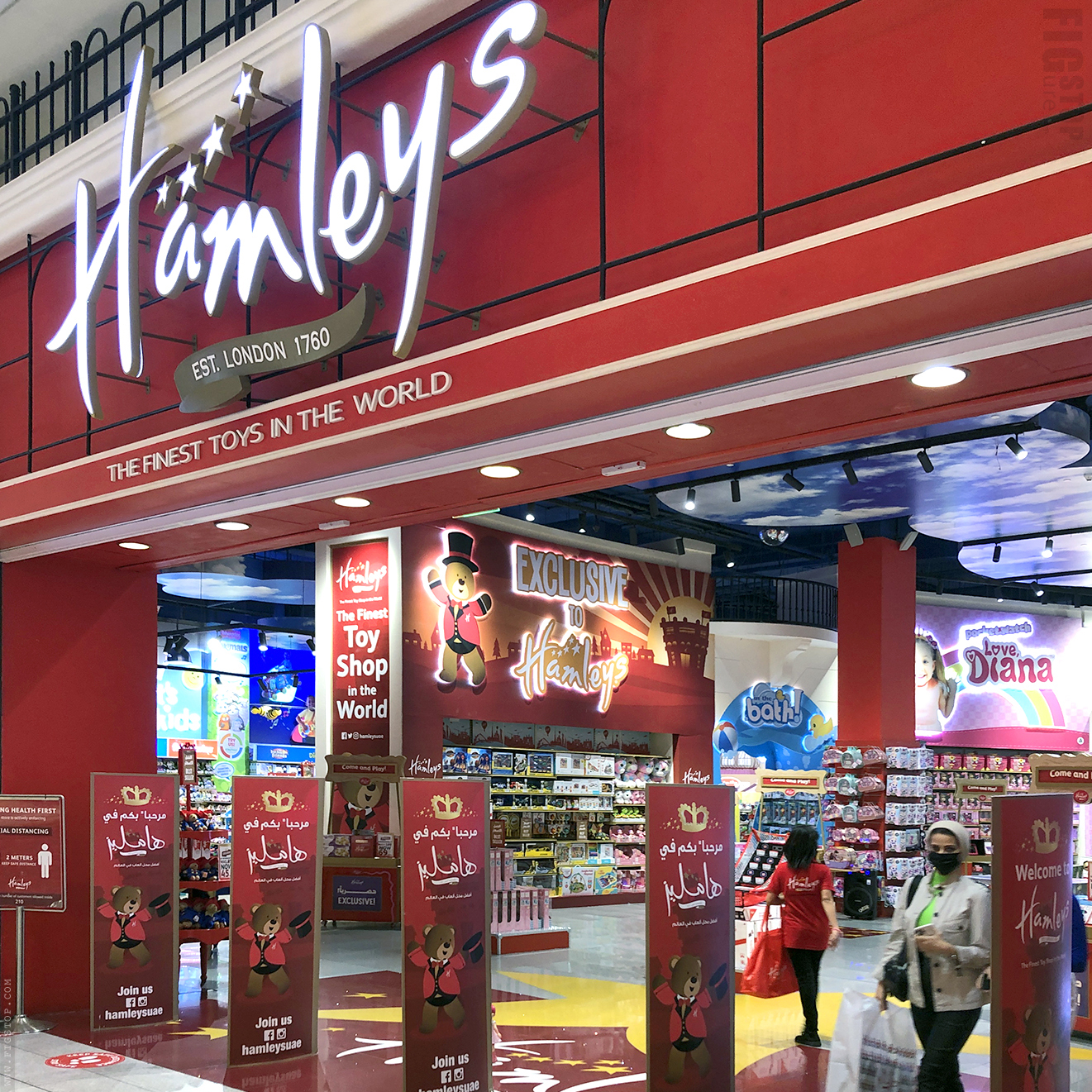 Toy Hunting for Action Figures in Hamleys, The Dubai Mall, Dubai ...